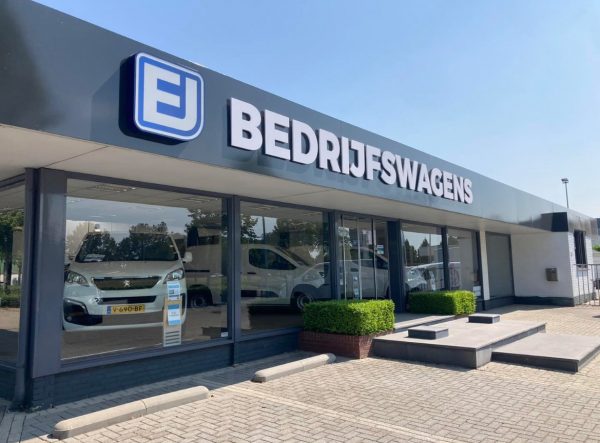 P van de Ven introduceert EJ bedrijfswagens
